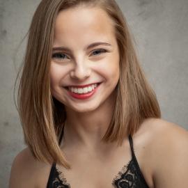 Ella Whitehead | VOPlanet.com